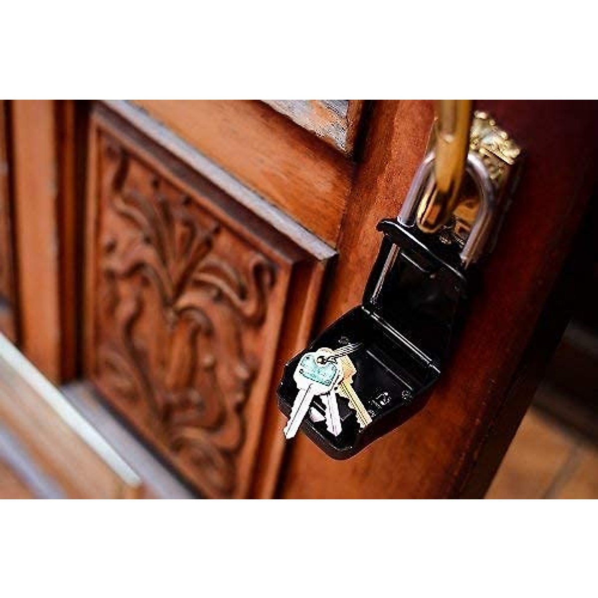 Lion Locks 1500 Key Storage Lockbox, Set-Your-Own Code Lock Portable Key Holder, Rust-Proof Secure Outdoor Key Safe, Hide-a-Key Safe Box Lock Box, Airbnb, Construction (24-Pack/Black)