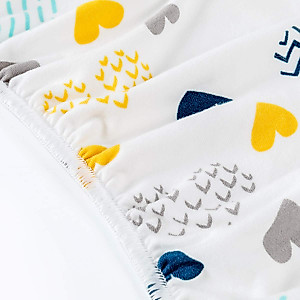 COSMOPLUS Bassinet Sheet Set 2 Pack Stretch Fitted Craddle Fitted Sheets for Bassinet Pads/Mattress, for Boys Girls,Unisex,Ultra Soft,Heart Pattern