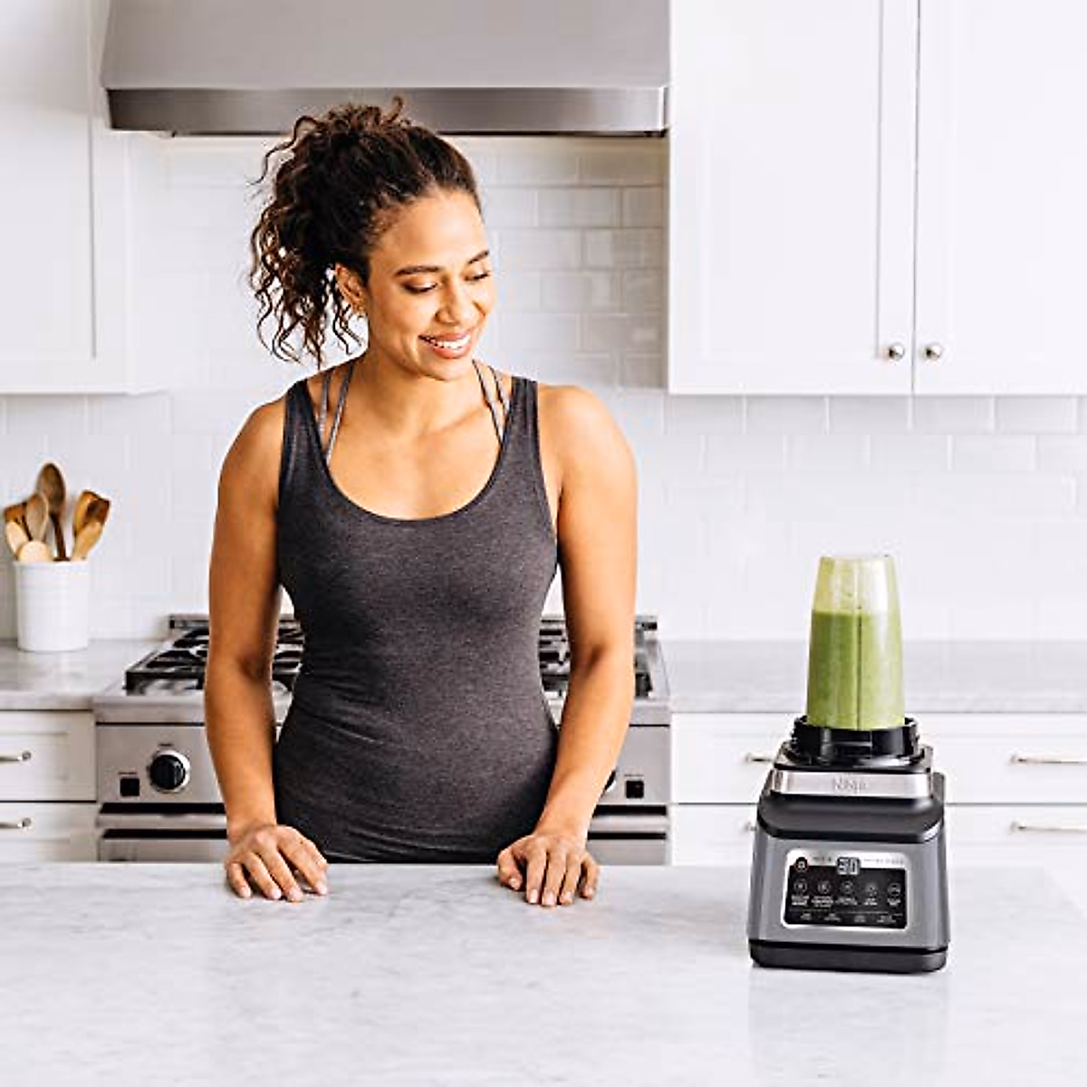 Ninja BN801C, Professional Plus Kitchen System With Auto-iQ, 72oz Pitcher, Black/Silver, 1400W (Canadian Version)