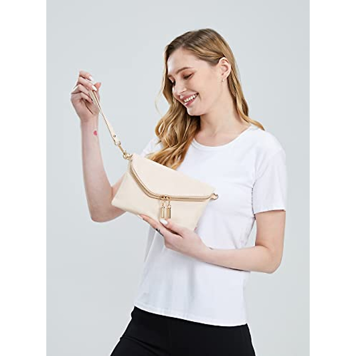 YIKOEE Envelope Clutch Purses for Women Wristlet Evening Clucth with Chain