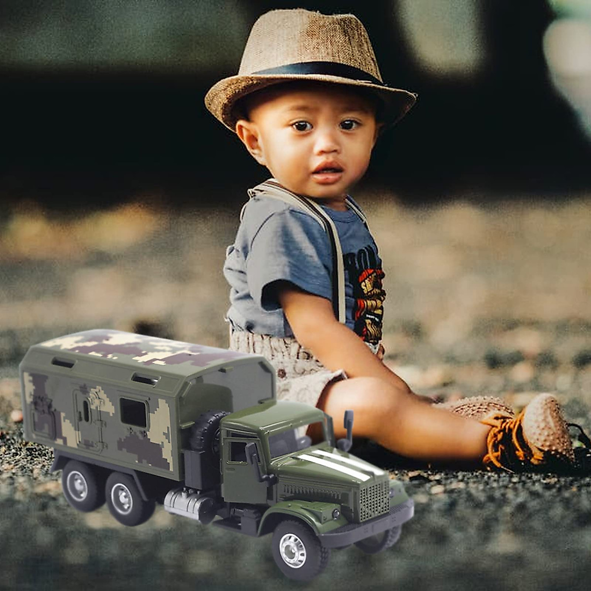 OTONOPI Military Truck Metal Diecast Army Armored for Boys Girls Pull Back Toy Model Car Treatment Transport Vehicle with Lights and Sounds
