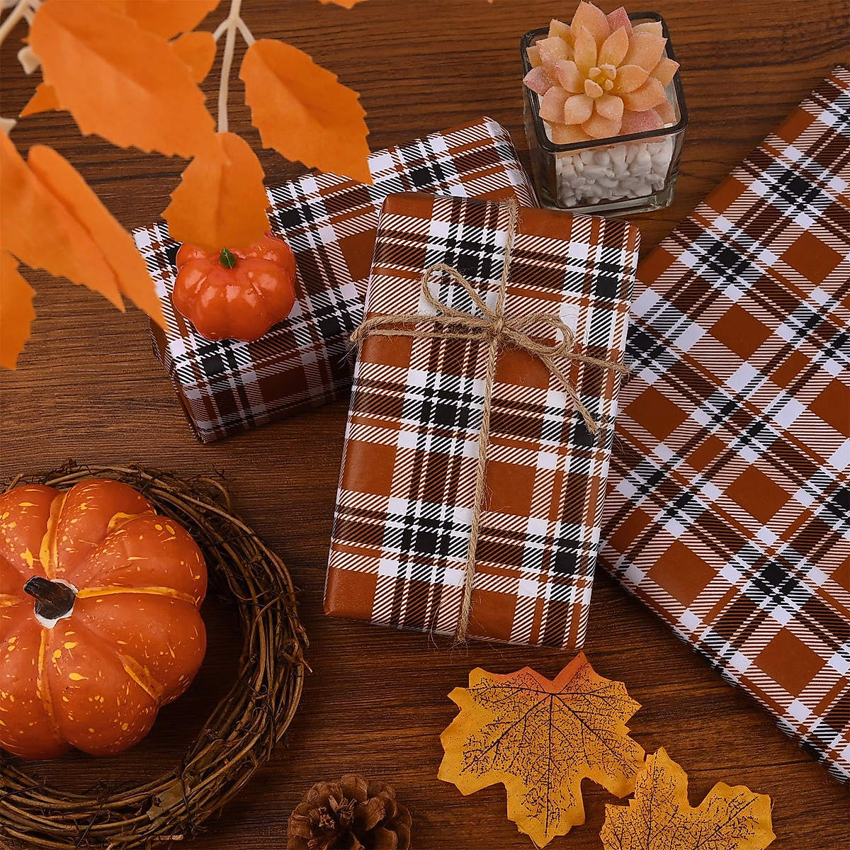 Bolsome 100 Sheets 20 * 14 Inches Brown Buffalo Plaid Gift Wrapping Paper Vintage Fall Tissue Paper for Gift Bags Rustic Art Tissue Paper for Birthday Thanksgiving Day Autumn Holidays Party DIY Craft