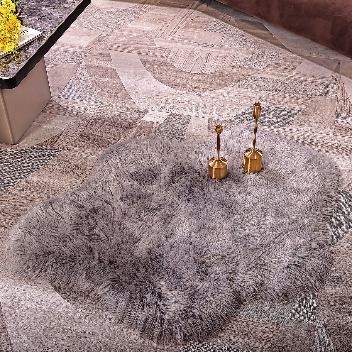 HLZHOU Soft Faux Sheepskin Fur Rug Fluffy Fur Chair Cover Seat Pad Non-Slip Area Rug for Bedroom Living Room Floor Kids Room (Gray, 2x2.6 Feet)