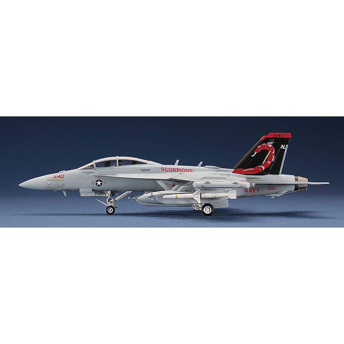 EA-18G Growler USN ECM Aircraft 1/72 Hasegawa