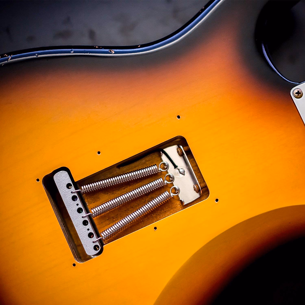 Maxmoral 6pcs Electric Guitar Tremolo Bridge Springs Guitars Parts