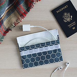 LunchSkins Reusable Snack Food Bag, Charcoal Honeycomb (LS2-HONEYCOMB-CHA)