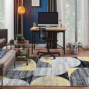 Rugshop Modern Geometric Design High Traffic Living Room,Bedroom,Kitchen, Home Office Area Rug 5' x 7' Yellow