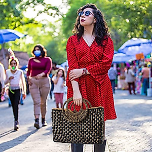 QTKJ Women Summer Retro Straw Bag with Zip Hand-woven Beach Handbag Top Round Handle Boho Tote Bag Shopping and Travel Large Bag (Khaki)