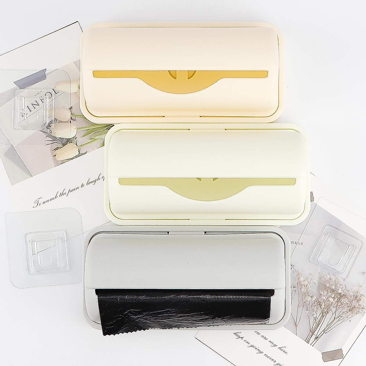 UPIQNG 3Pcs Plastic Bags Storage Box Garbage Bag Container Wall Hanging Trash Bag Holder Rubbish Pouch Organizer Wall Adhesive Mount Plastic Bag Collection Box