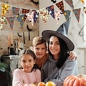 Halloween Fabric,Halloween Fat Quarters Fabric Bundles 8 PCS,Skull Pumpkin Spooky Theme Fabric 19.7 X 19.7 in for Sewing Dressmaking Thanksgiving Fall Festival Party DIY Sewing Craft Decorations