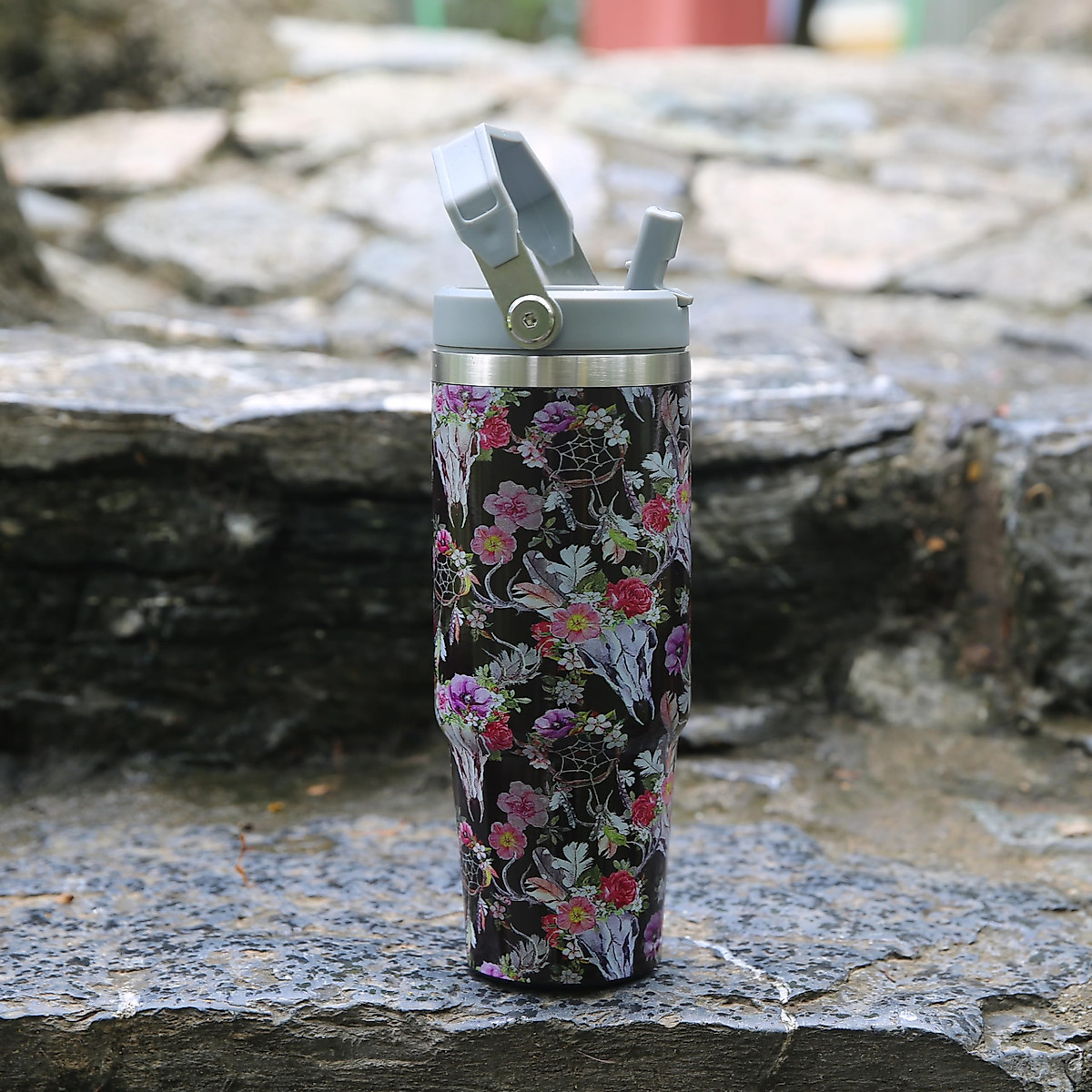 JIU HONG CHAO 30 oz Cow Skull flower Travel Tumbler with Straw Lid, Stainless Steel Floral Travel mug with Handle Insulated Cup West Mother's Day Gifts for Women Mom (Black Bullskull, 30 OZ)