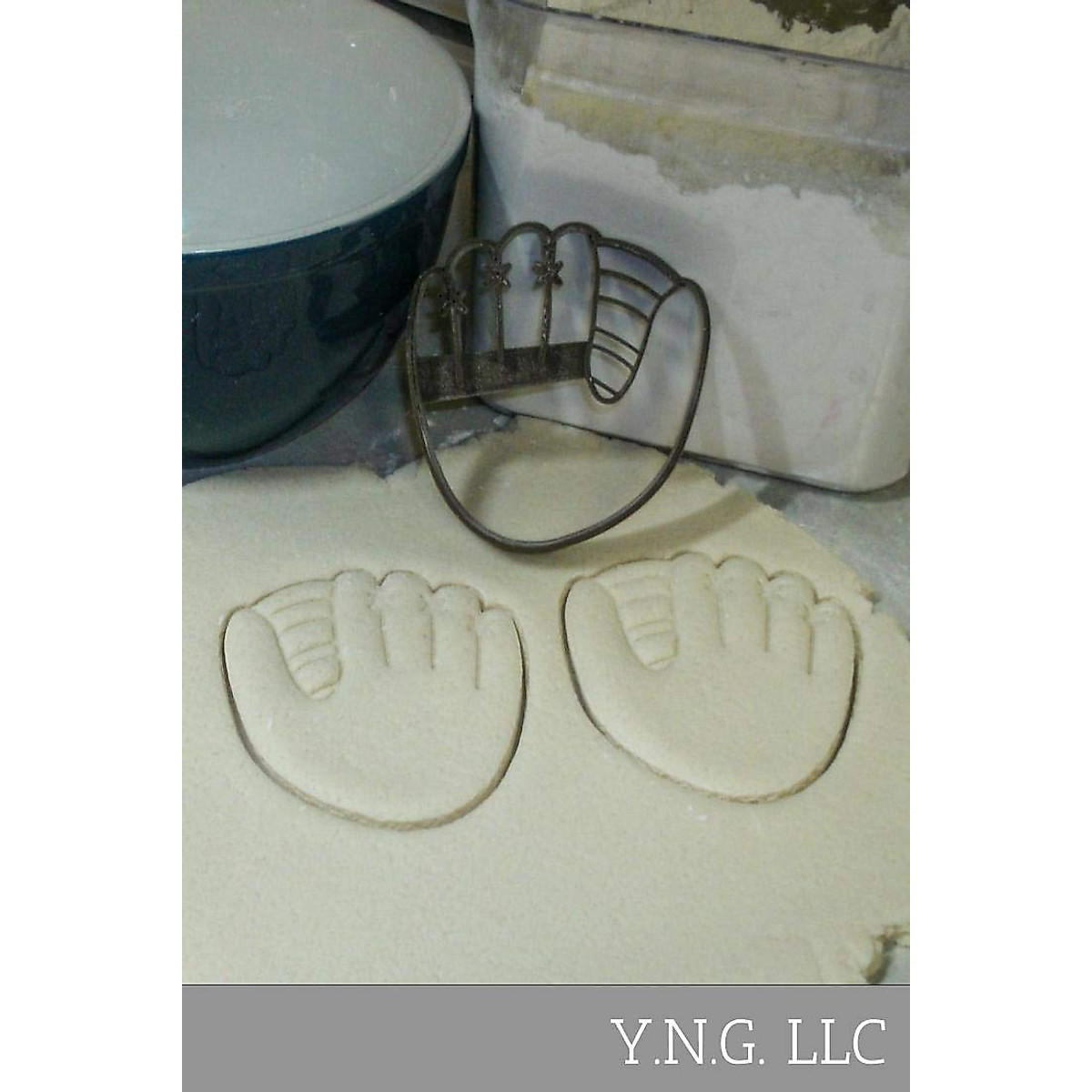 BASEBALL MITT GLOVE BAT CAP HAT SPORTS ATHLETICS SET OF 4 COOKIE CUTTERS MADE IN USA PR1164