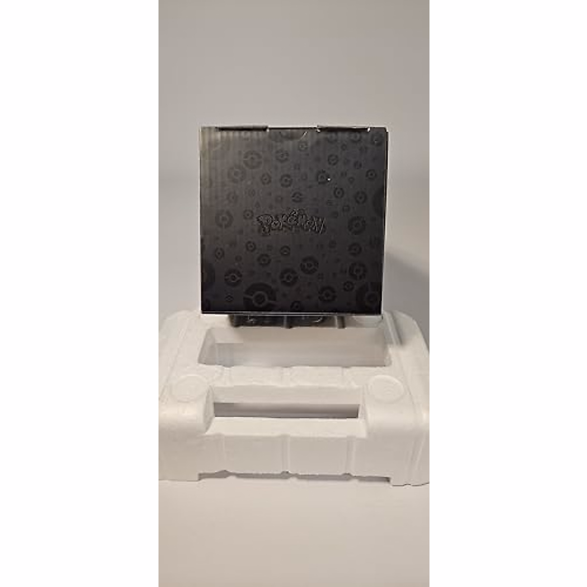 The Wand Company Pokémon Poké Ball Authentic Replicas - Realistic, Electronic, Die-Cast Poké Ball with Display Case Light Features (Quick Ball)