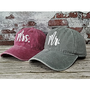 Mr. and Mrs. Hats, Embroidered Baseball Caps Snapback Hat, Bride Groom Matching Hats, Bridal Gift, Newlywed Honeymoon Wedding Gift, Couples Set