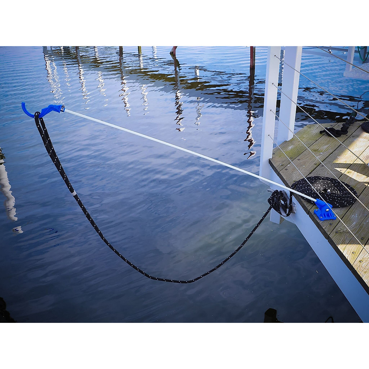 Line Caddy Docksider, White, Blue, Arm is approximately 6′ long