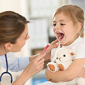 Mudder 6 Pieces Pen Light Included Batteries Reusable LED Penlight Pupil Gauge Warm Light Pen Reusable Penlights for Home Care Daily Care, (Black, Red, Blue, Purple, Gold and Silver)