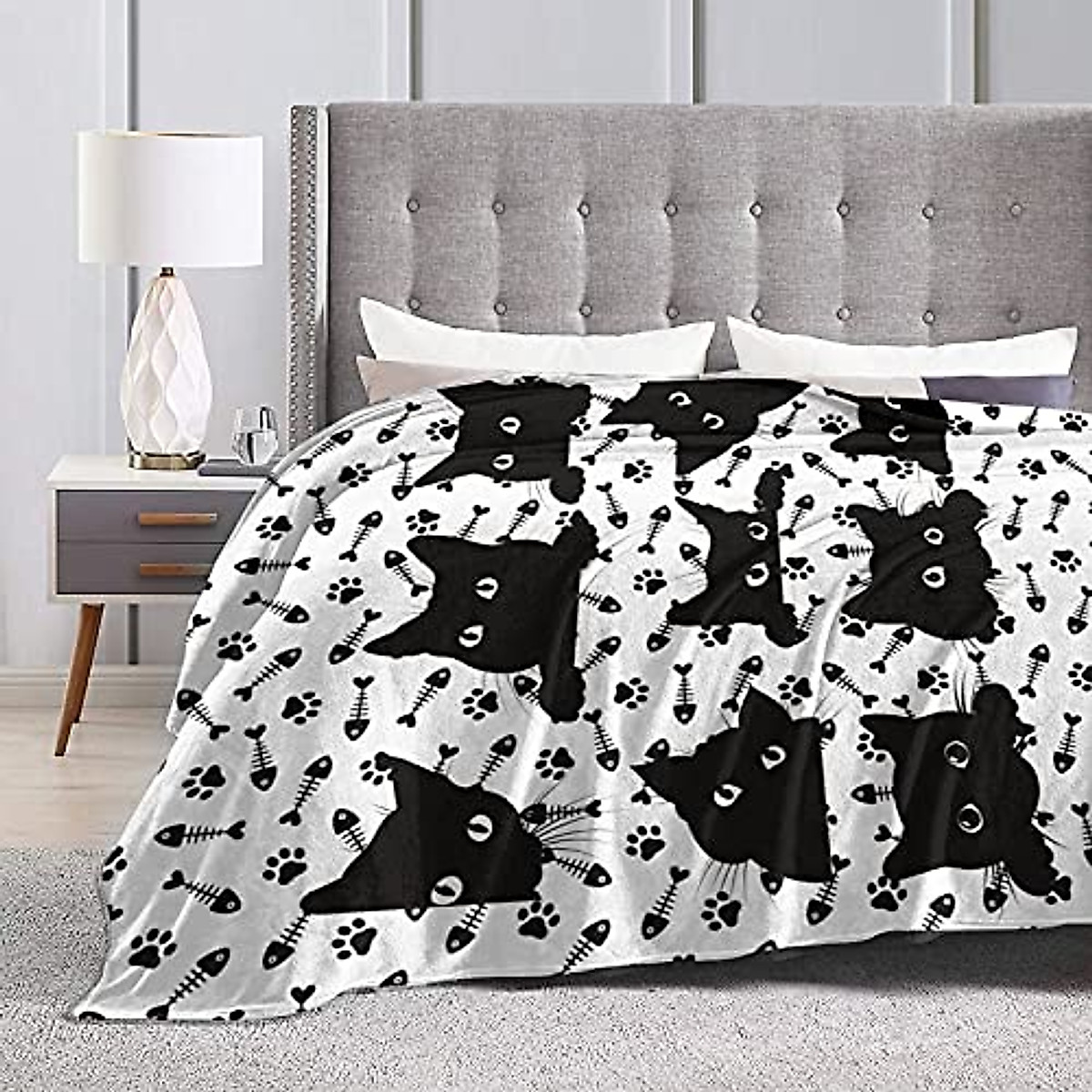 Cute Black Cat Throw Blanket Soft Lightweight Warm Flannel Comfort Gift Throws Bedding for Home Bed Sofa Couch Travel