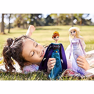 Disney Store Official Princess Elsa Classic Doll for Kids, Frozen 2, 11½ Inches, Includes Golden Brush with Molded Details, Fully Posable Toy in Satin Dress - Suitable for Ages 3+ Toy Figure
