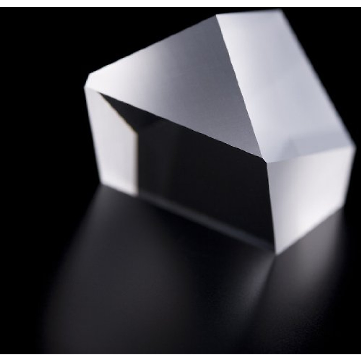 Canon EOS 7D 18 MP CMOS Digital SLR Camera with EF-S 18-200mm f/3.5-5.6 IS Lens - International Version