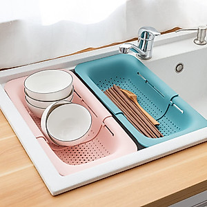 Collapsible Sink Colanders and Strainers Basket Over the Sink Colander Collapsible Colander Extendable Plastic Fruit Vegetable Strainer Drainer Basket for Kitchen(Length 14.3 inch-19.4 inch) (Pink)