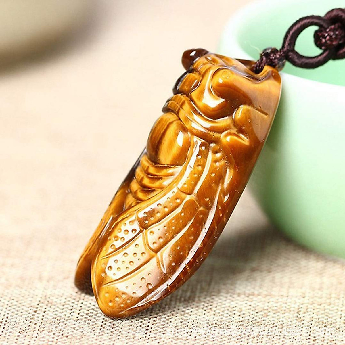 MQRHN Energy Healing Tiger's Eye Cicada Pendant Necklace With Chain For Women Men Boyfriend Girlfriend Father Mother Son Daughter Lucky Amulet Fine Jewelry Gifts