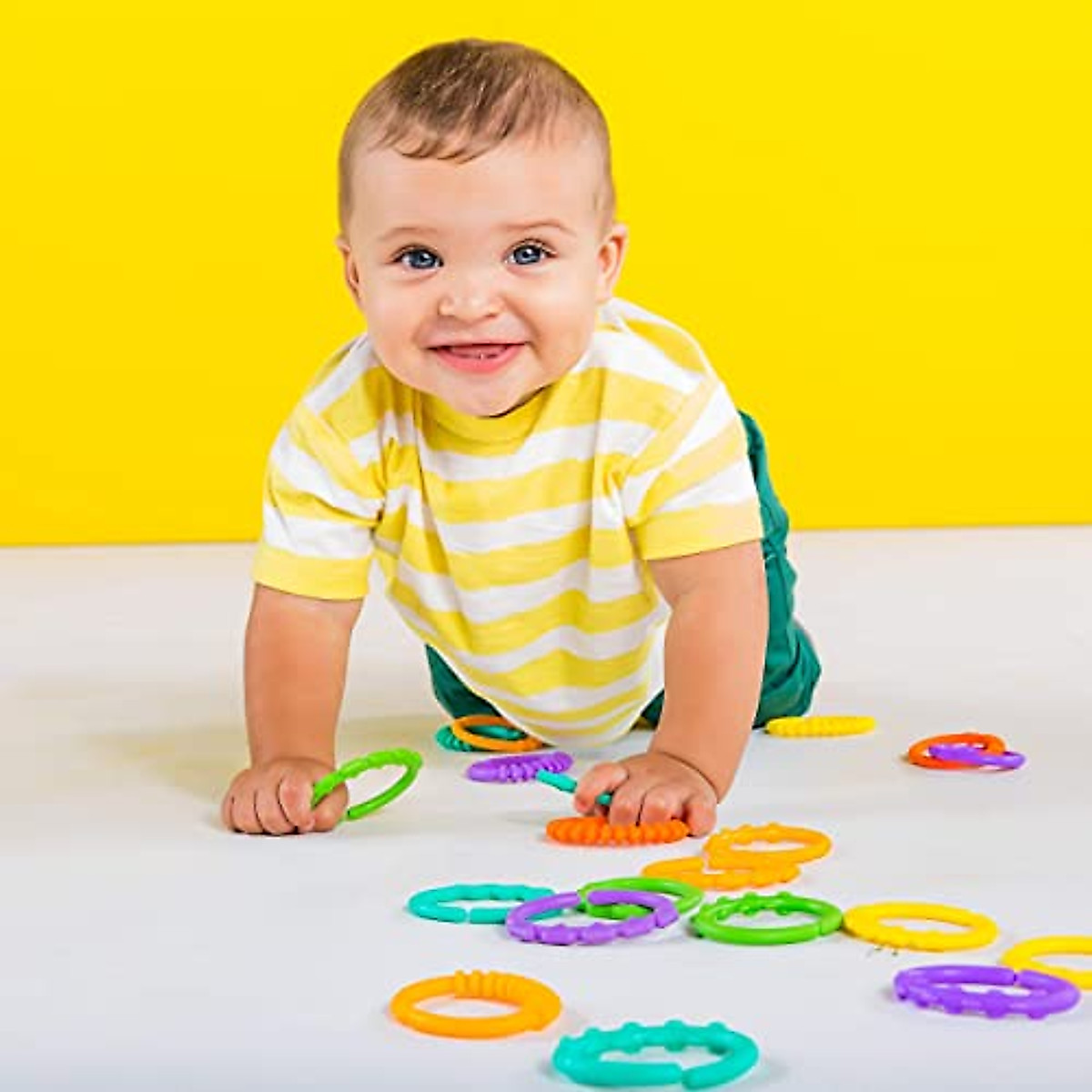 Bright Starts Lots of Links Rings - for Stroller or Carrier Seat - BPA-Free 24 Pcs, Ages 0 Months Plus