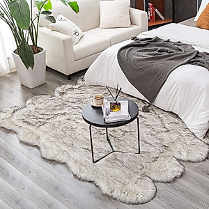 Carvapet Soft Fluffy Rugs Faux Fur Sheepskin Area Rug for Bedroom Floor Mat Carpet for Living Room Nursery 5 x 7 Feet,White with Black Tips