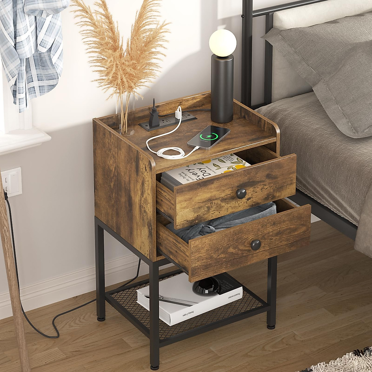 HOSEOKA Nightstand with Charge Station and USB Ports, Modern Bedside Table with 2 Drawers & Storage Shelves, Wooden Accent Night Stand with Metal Frame, Vintage End Table for Bedroom, Brown
