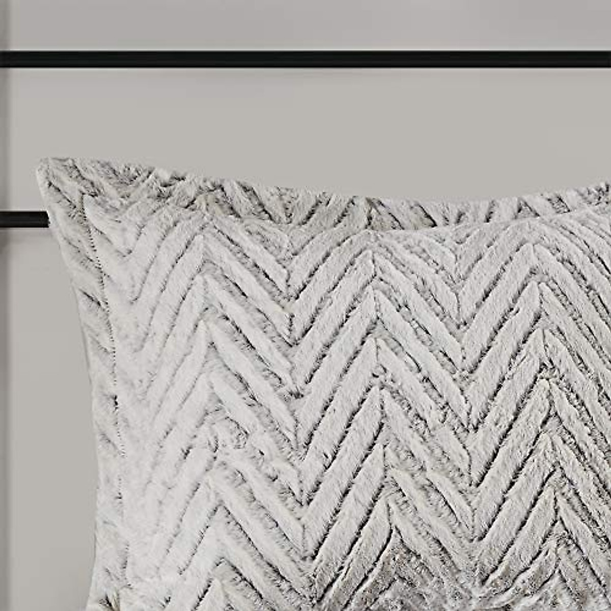 Madison Park Adelyn Ultra Soft Plush Faux Fur Chevron 3 Pieces Bedding Sets Bedroom Comforters, King/Cal King, Ivory