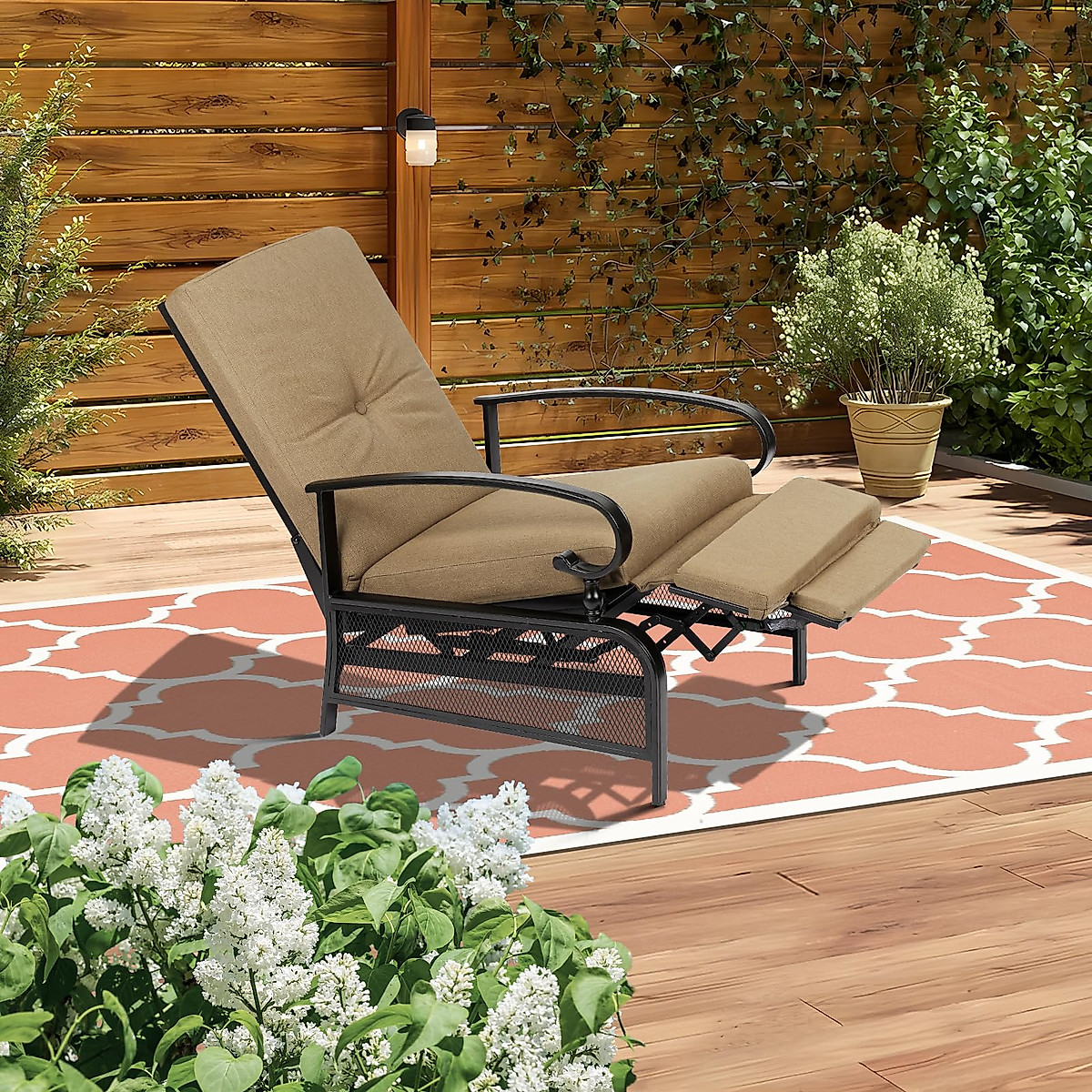 SOLAURA Outdoor Recliner Adjustable Backrest Lounge Chair with Black Metal Frame & Removable Cushions for Porch, Backyard, Pool or Garden (Beige)