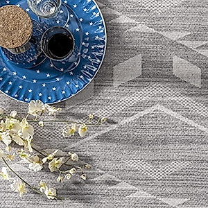 nuLOOM Joni Tribal Machine Washable Indoor/Outdoor Area Rug, 6' x 9', Grey