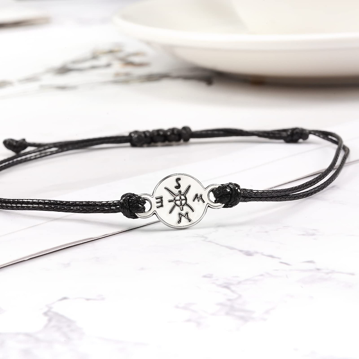 GBTBYS 5PCS Graduation Bracelet Gifts for Her Him, 2024 The Adventure Begins, Graduate Compass College High School Inspirational Gifts for Women