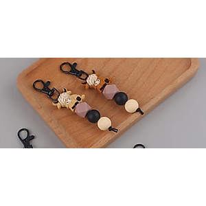 Cowgirl Cowboy Gifts Wristlet Keychain Bracelet Retro Cute Highland Cattle Silicone Bead Tassel Keyring Pendants Charm Accessories for Women Bag Car Key Western Country Cow Yak Jewelry