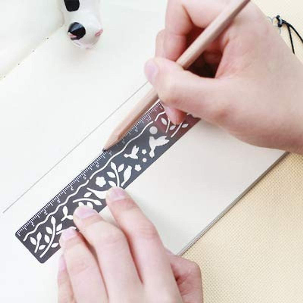 4 Pcs Hollow Metal Bookmark Phineon Carousel Birdcage Fish Tank Book Marks with Braided Tassel Pendant for Kids Students Children Boys Girls