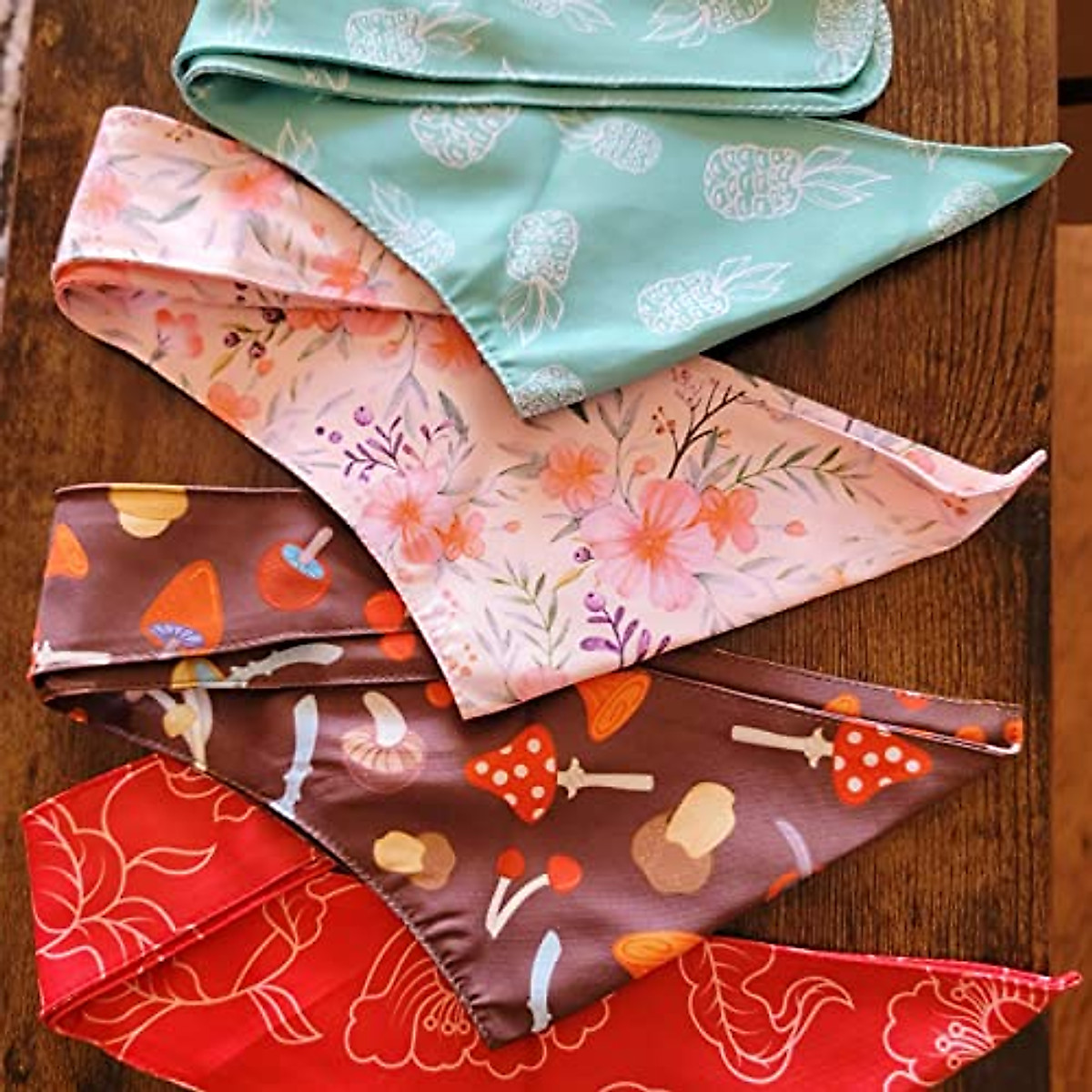 Small Dog Bandanas, DORUI 4 Pack Pet Bandanas, Premium Durable Fabric, Unique Design, Adjustable Scarf for Cat Puppy Small Dogs(Small)