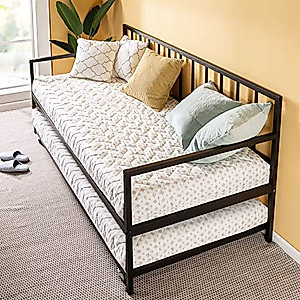 ZINUS Eden Metal Daybed with Trundle / Mattress Foundation with Steel Slat Support / Easy Assembly, Twin