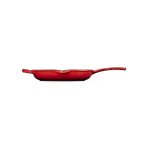 Le Creuset Enameled Cast Iron Signature Iron Handle Skillet, 9" (1-3/8 qt.), Cerise