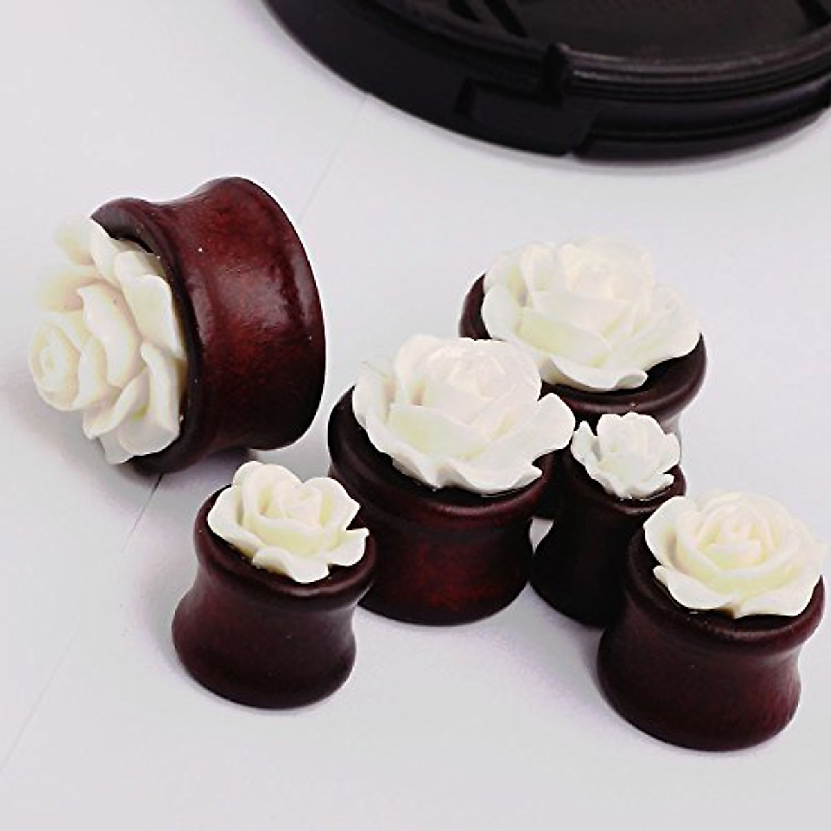 IPINK- Natural Bamboo Wood Hollow Ear Plug White Rose Flower Ear Tunnels (Pair of 00 gauge(10mm))