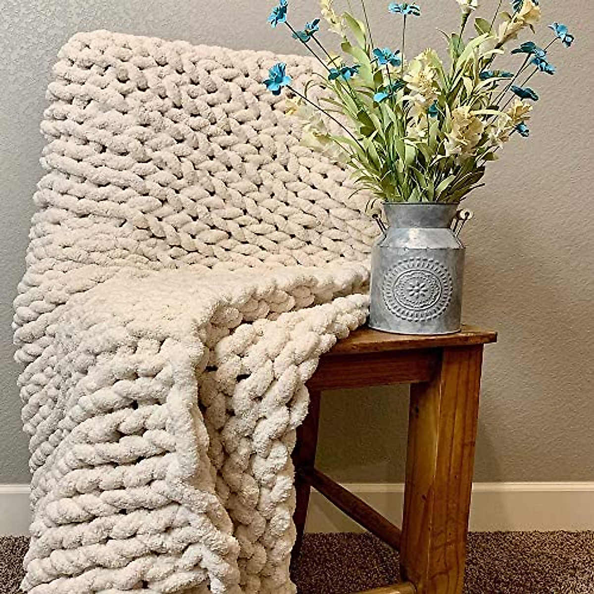 INNDUN Chunky Knit Blanket Throw (40x60 inches) Handwoven Interior Decoration Gift Sofa Beige