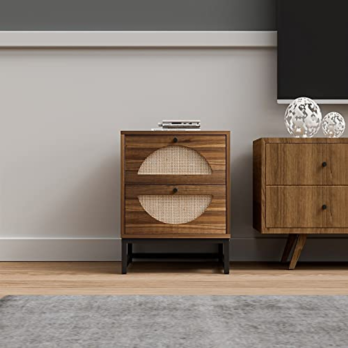 SeokIljin Rattan Nightstand,2 Drawer Side Table,Metal Legs,Bottom Hollow-Out Design,Easy Cleaning,Display Rack for Bedroom and Living Room