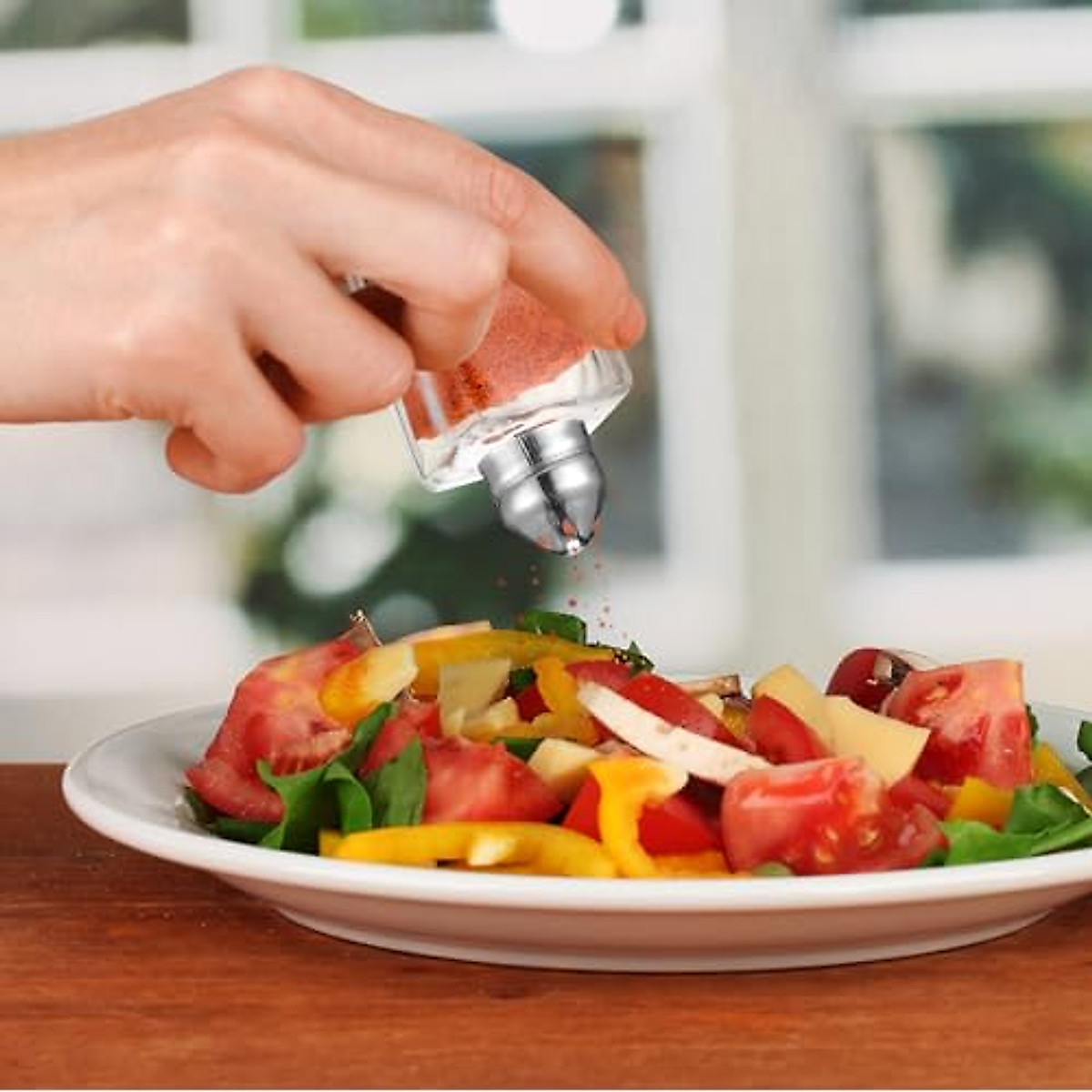 Maxcheck 150 Pcs Salt Pepper Shakers 0.5 oz Glass Spices Shaker with Sliver Tone Tops Clear Baking Soda Shaker Glass Spice Bottle for Wedding Party Restaurant Kitchen Travel Home (Cube)