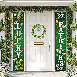 TTYY St Patric's Day Porch Sign Lucky St Patrick's Day Door Banner Green Shamrocks Indoor Outdoor Hanging Decorations Party Favors
