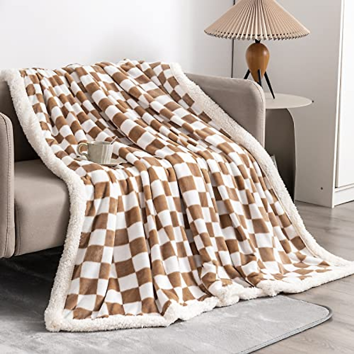 LOMAO Sherpa Throw Blanket Fleece Blanket with Checkered Pattern Soft Thick Blanket for Couch, Bed, Sofa Luxurious Warm and Cozy for All Seasons (Khaki, 51"x63")