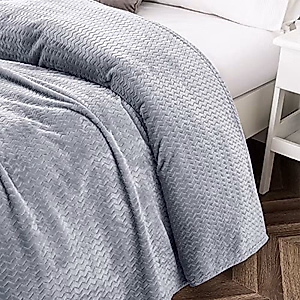 Whale Flotilla Ultra Breathable Jacquard Lightweight Fleece Queen Size Bed Blanket(90x90 Inch) with Plush Wave Pattern, Soft and Cozy Blanket for All Season, Silver Grey