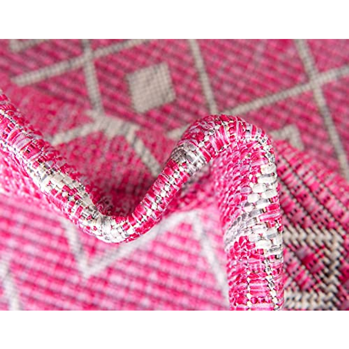 Unique Loom Outdoor Trellis Collection Area Rug - Tribal Trellis (4' 1" x 6' 1" Rectangle, Fuschia/ Gray)