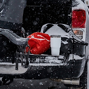 YETI Rambler 30 oz Stainless Steel Vacuum Insulated Tumbler w/MagSlider Lid, White