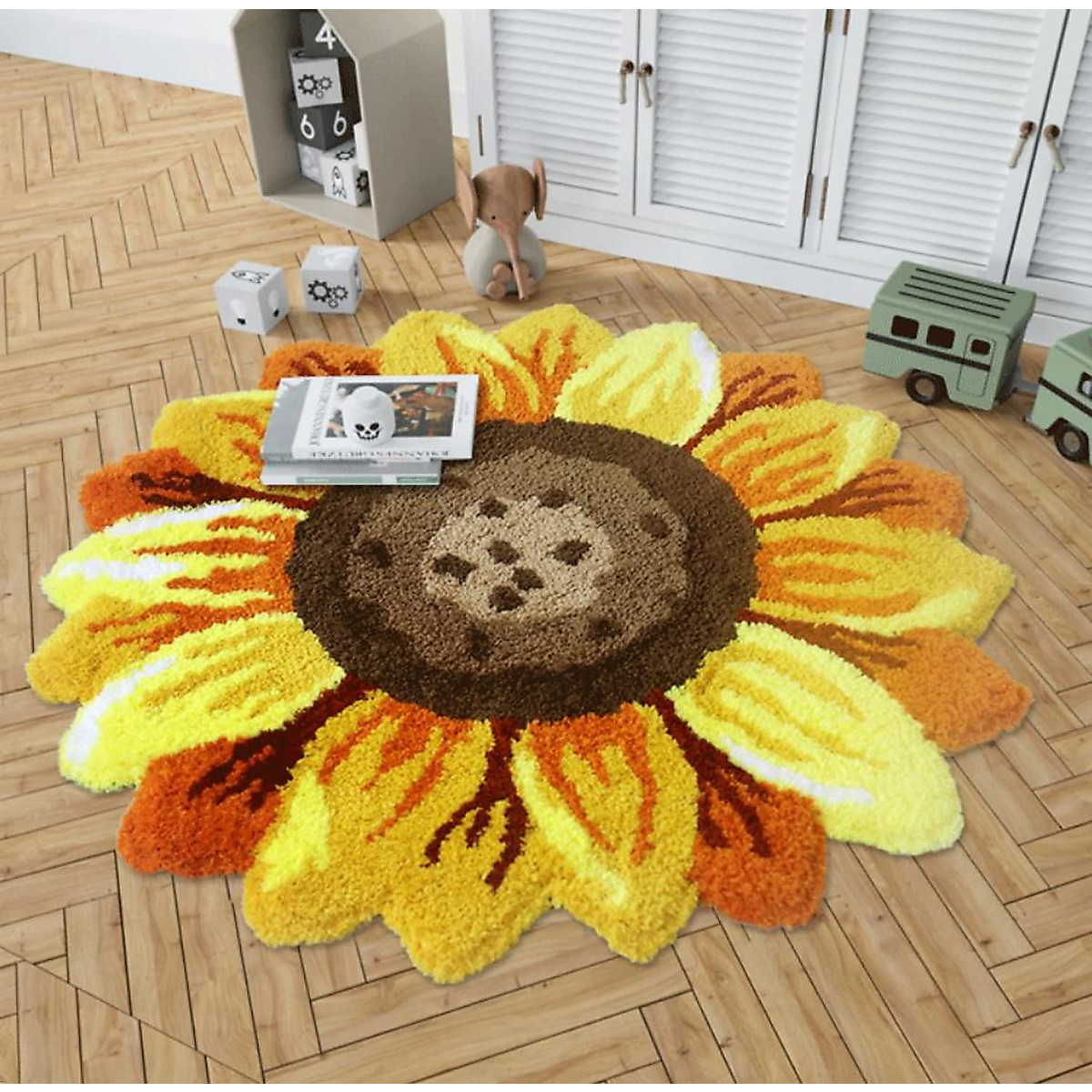 Sunflower Area Rug Golden Ultra Soft and fluffy Sunflower Shaped Rug,Handmade Tufted Round Rug Washable Non-Slip, for Bedroom,Living Room,Kitchen,Bathroom (40x40inches)