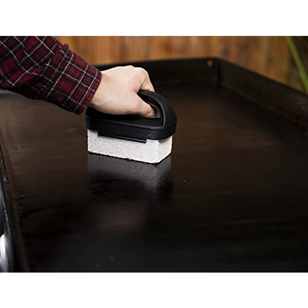 Blackstone 5463 Cleaning Tool Kit (8 Pieces) BBQ Grill Flat Top Indoor/Outdoor Accessories-1 Stainless Steel Griddle Scraper, 3 Scouring Pads, 2 Pumice Stone with Handle, Black, Orange, Silver