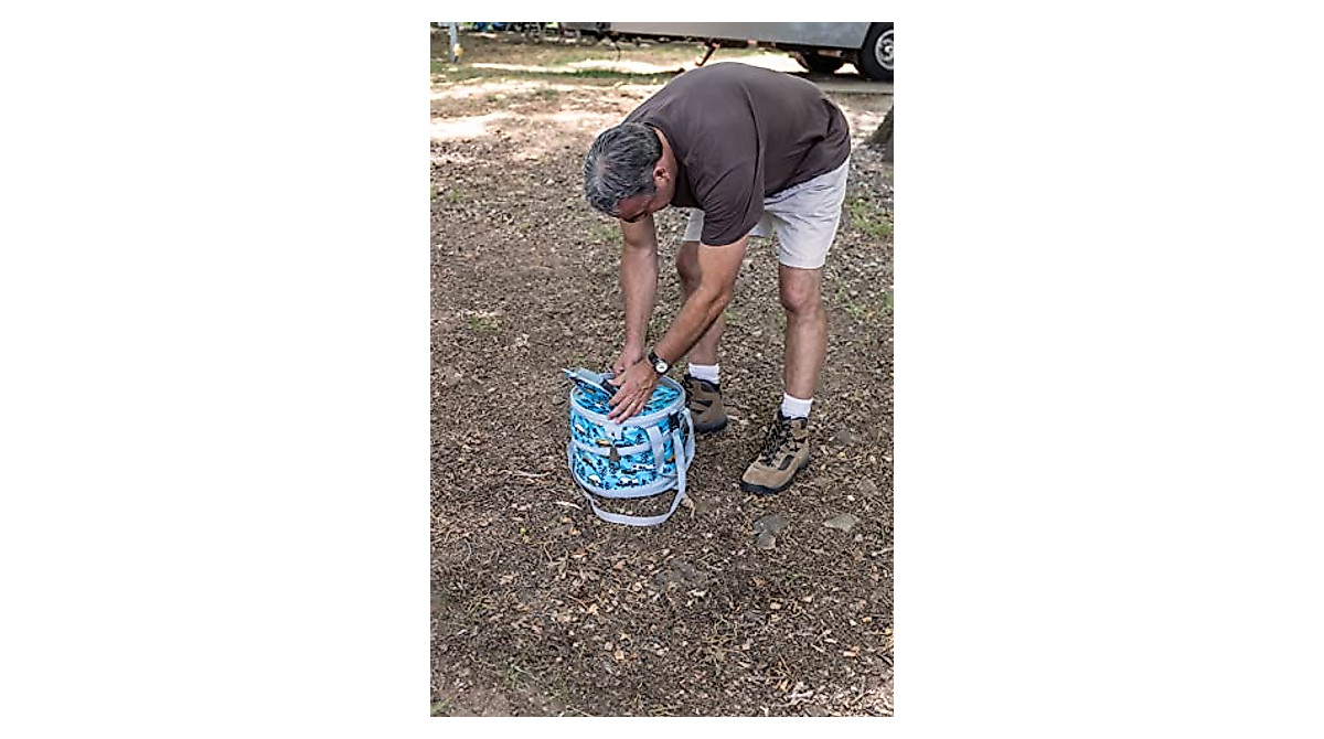 Camco Pop-Up Cooler - Perfect for Campsites & Tailgating
