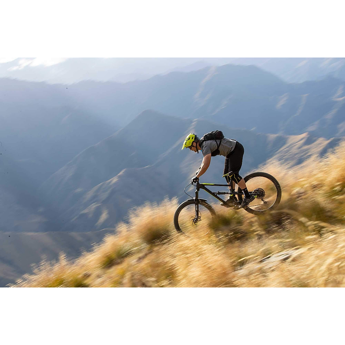 CamelBak Chase 8 Bike Hydration Vest - Integrated Tool Organization - 70oz., Black